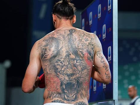 13 Krasse Fußballer Tattoos Die Du Gesehen Haben Musst Wunderweib