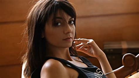 Cherry R Smokingwomen