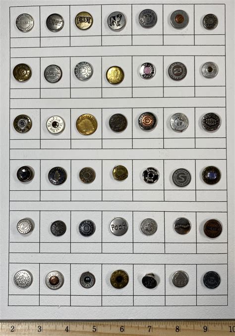 Lot Detail Rivet Buttons