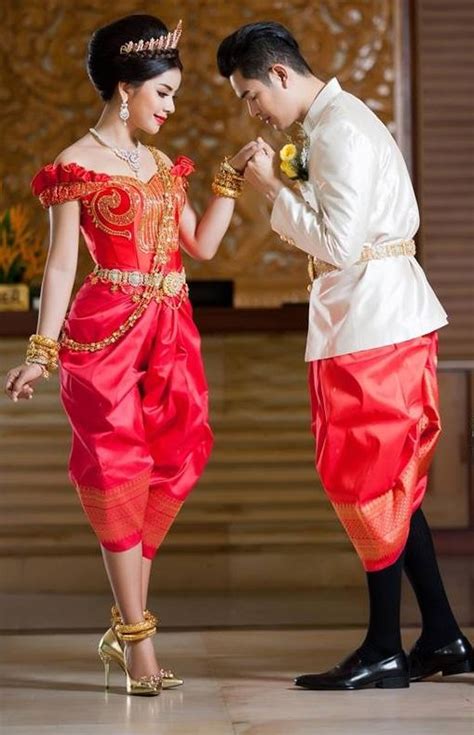 The Groom S Parade A Traditional Cambodian Wedding Ceremony Artofit