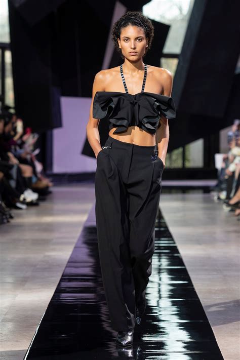 Shiatzy Chen Fall 2024 Ready To Wear Runway Fashion Show And Collection