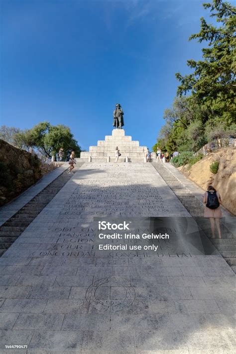 프랑스 장군이자 프랑스 황제 나폴레옹 1세의 혁명적 독재자인 나폴레옹 보나파르트의 동상 나폴레옹 보나파르트에 대한 스톡 사진 및 기타 이미지 나폴레옹 보나파르트 청동상