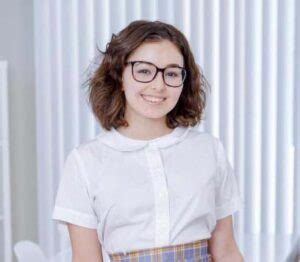 Leana Lovings Wiki, Bio, Age, Height, Weight, and Body Measurement