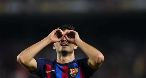 Pedri Afina Su Suerte Y Las Gafas Por Fin Lucen Relevo