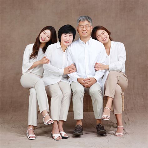 가족사진 캐주얼 허그프레임