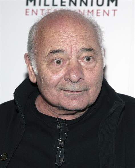 Burt Young Rocky Actor Who Played Paulie Dies At 83 Ap News