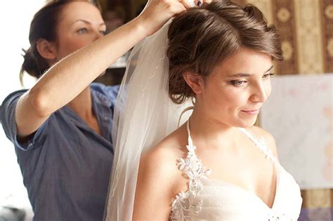 What To Wear Alternative Veil Ideas