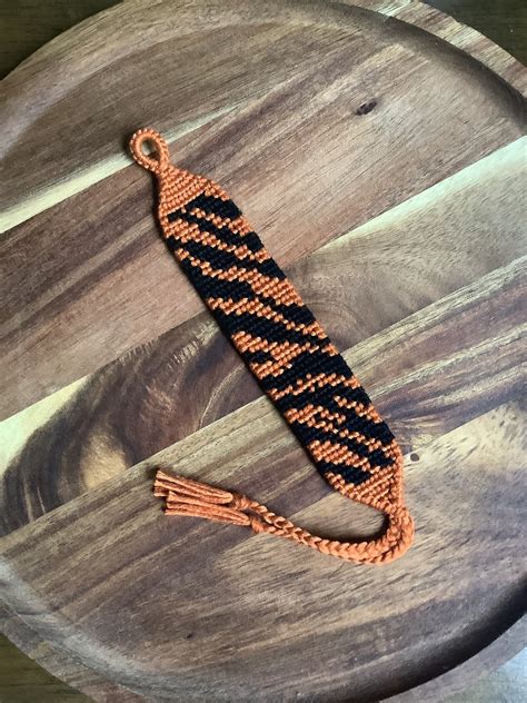 Alpha Pattern 2632 Braceletbook