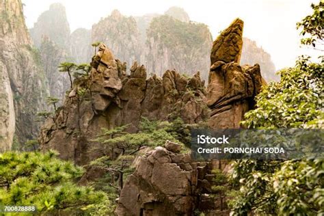 황산 산 안후이 일몰 장면 중국의 풍경 관광에 대한 스톡 사진 및 기타 이미지 관광 노랑 방문 Istock