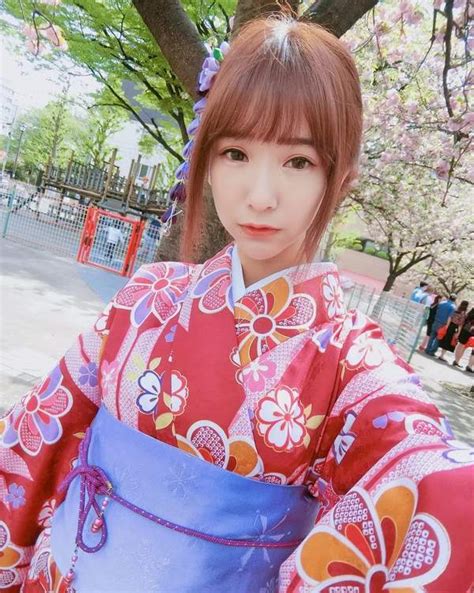 台湾美女玩家张雅涵海量美照 清纯可爱,魅力无限新浪游戏手机新浪网 台湾美女玩家张雅涵海量美照 清纯可爱,魅力无限新浪游戏手机新浪网