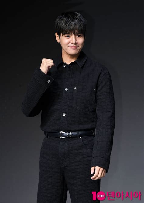 려운 은장고 대장의 핵주먹ten포토 텐아시아