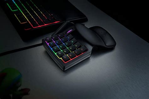 Razer Tartarus V2 One Handed Gaming Keyboard Mecha Membrane Key