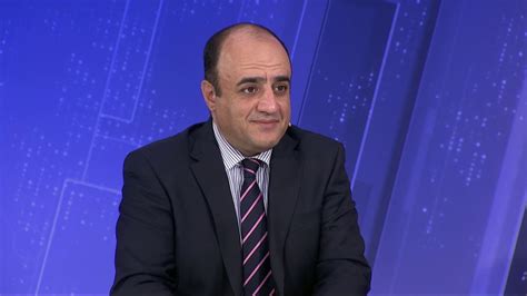 مهدی مهدوی‌آزاد، روزنامه‌نگار از دلایل احتمالی سکوت علی خامنه‌ای می