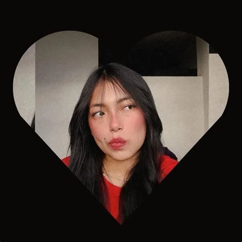 🌹 ☾ Angie Ems • Threads Say More