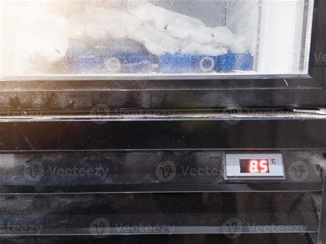 Monitor Temperature In The Showcase Concept Of Measuring Air