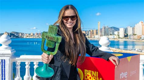 Revamp And Official Music Video Of Esa Diva By Melody Has Been Released Escbubble