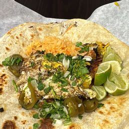 Bubbas Tacos Updated April 2026 325 Photos And 413 Reviews 402 S