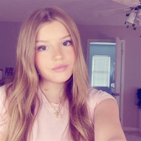 Sophie Sophiehartfr Snapchat Stories Spotlight And Lenses