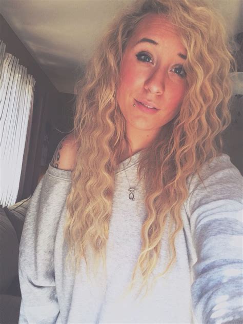 Hair Blonde Crimp Wavy Hair Styles Krimped Hairstyles Hair