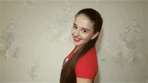 Голая попа на стуле фото