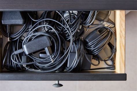 Drawer Won T Stay Closed Simple Ways You Can Make It Tight Again Knockoffdecor