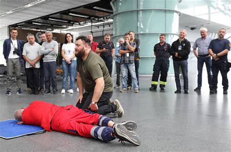 В аеропорту Бориспіль провели навчання з домедичної допомоги Крила Усе про українську авіацію