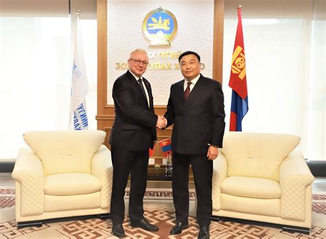 СЗХ ны дарга Д Баярсайхан Польш улсын Ерөнхийлөгчийн эдийн засгийн зөвлөхтэй уулзжээ Eguur Mn