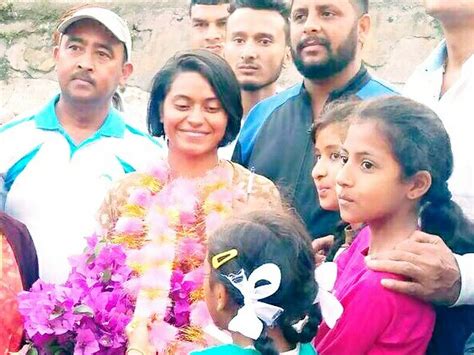 कंचनजंगा पर चढ़ाई कर 22 साल की शीतल ने रचा इतिहास बनी सबसे कम उम्र की