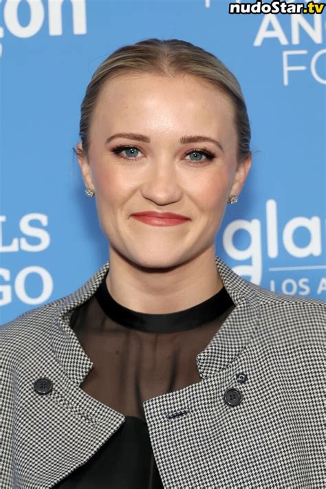 Emily Osment Emilyosment Ibradome Laurenx Nude Onlyfans Photo Nudostar Tv