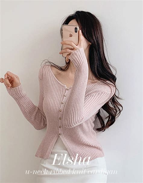 프롬데이원 봄🌸여리핏 엘샤 유넥 골지 니트가디건라운드버튼세미크롭슬림핏데일리룩