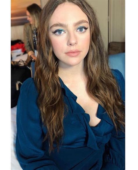 Danielledaily On Instagram Her Blue Makeup Omg 🥰💙