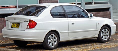 2004 Hyundai Accent Base 2dr Hatchback 16l Manual