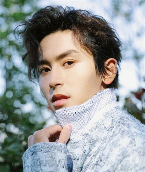 Zhang Zhehan Filmes Biografia E Listas Na Mubi