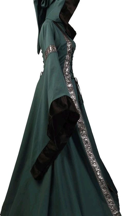 Pin By Rimsha Shahzad On Pins By You Old Fashion Dresses Renaissance