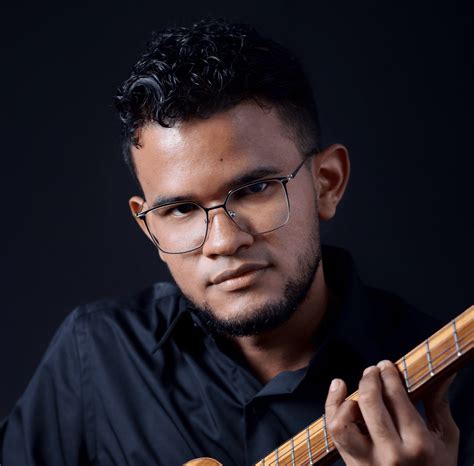Manuel Vilera Gana El Tercer Premio Del Concurso De Música Bach Como