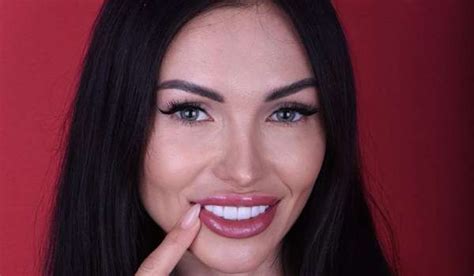 Sasha Rose Bio Age Height Wiki Models Biography