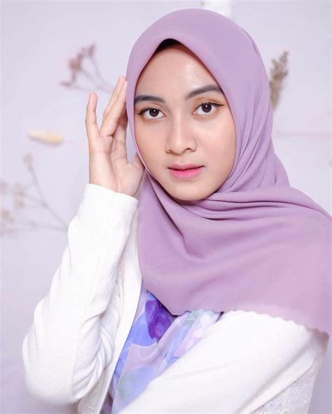 Pin On Hijab Melayu