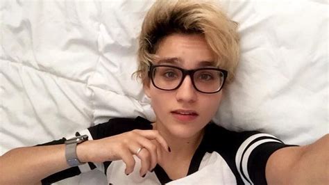 Bex Taylor Klaus 21 Pic