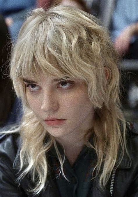 21 Face Framing Layered Choppy Haircuts For Shoulder Length Hair Artofit