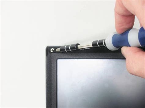 IBM Thinkpad T60 LCD Screen Replacement IFixit Repair Guide