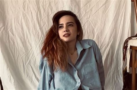 Gaya Fresh Putri Anne Pakai Tank Top Banjir Komentar Netizen Cantik Alami Stylo