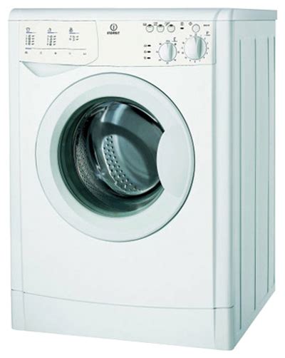 Стиральная машина Indesit Wisl 83 [5 кг фронтальная отдельностоящая