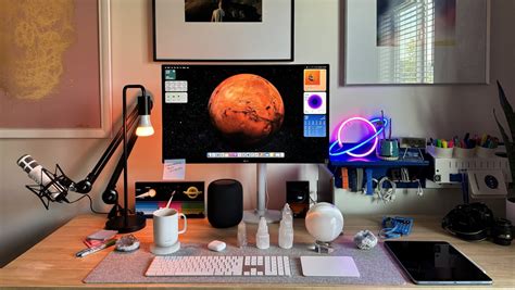 Aesthetic And Functional Desk Setup