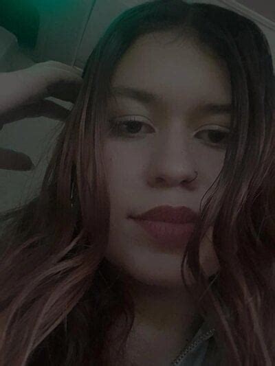 Saraa Pinkk11 Cam Model Free Live Sex Show And Chat Stripchat