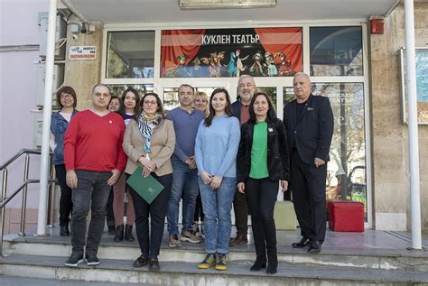 Държавният куклен театър в Стара Загора получи дарение от Ротари клуб Стара Загора Берое