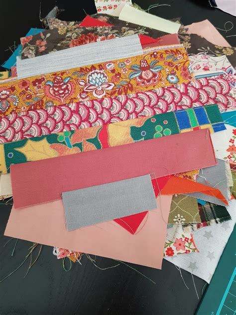 Cindys Quilt Atelier 신디의 작업실 퀼트 자투리조각천 활용 작업중