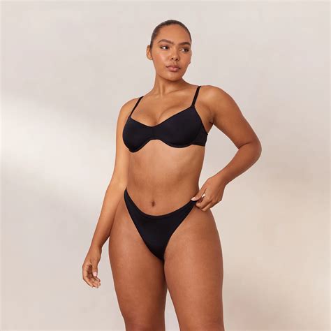 Barely There Plunge Bra Black Lounge