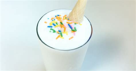 밀크쉐이크만들기 홈카페 레시피 바닐라 아이스크림으로