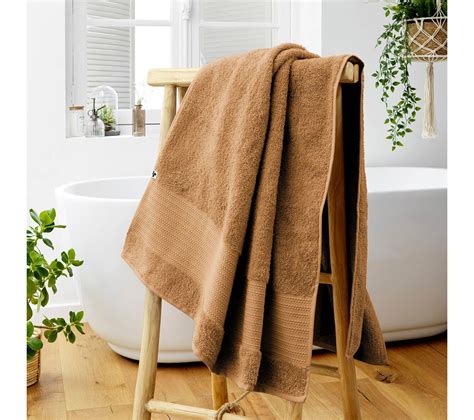 Serviette De Bain 90x150 Cm En Coton Bio Coloris Camel Emma But