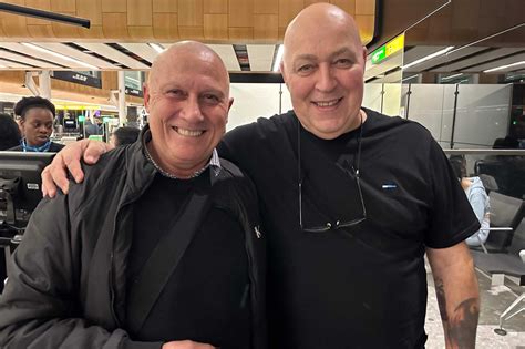 Flight Attendant Reveals What To Wear For A First Class Upgrade